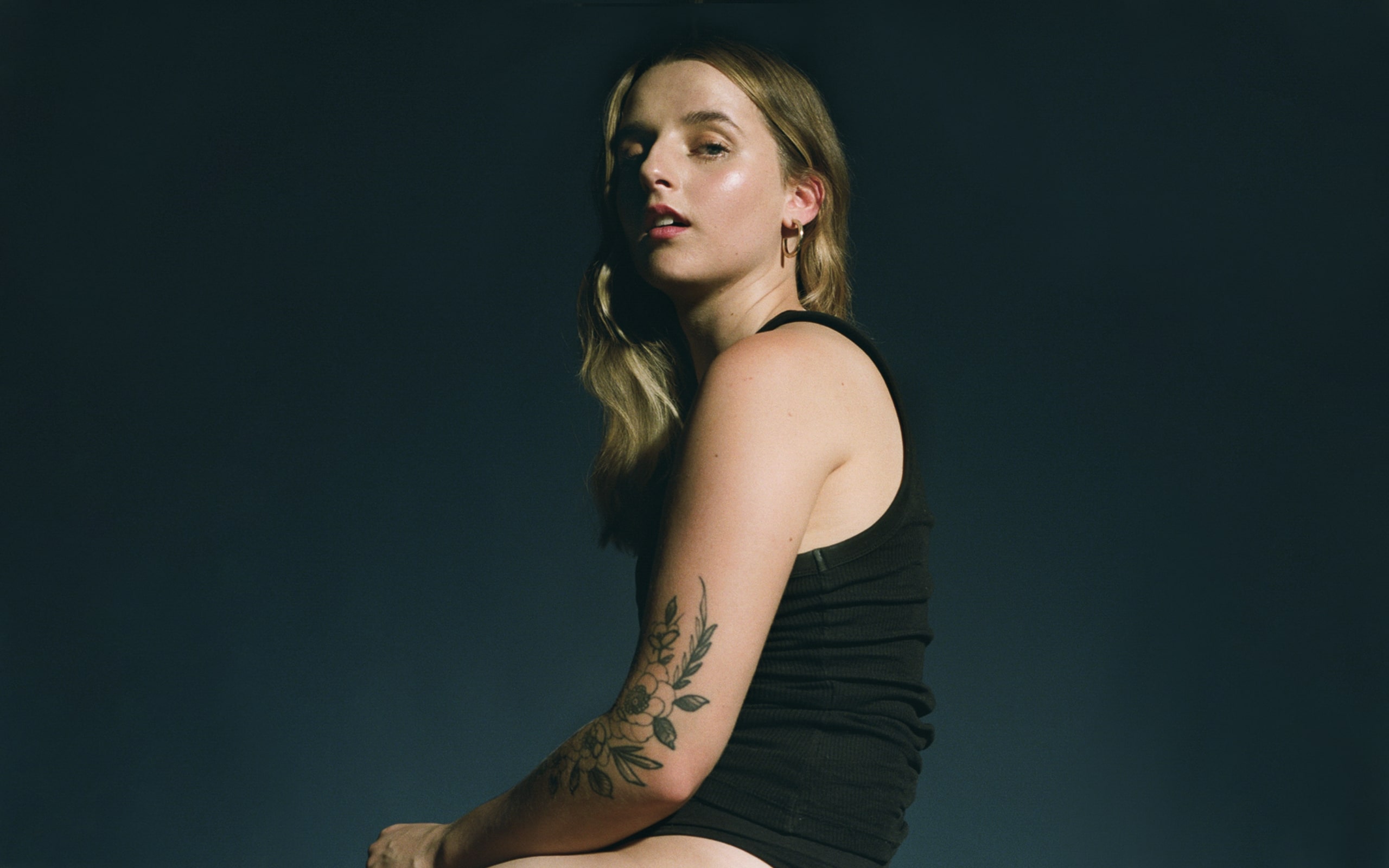 Greta Isaac im Interview: »I feel like every song is a bookmark in my ...